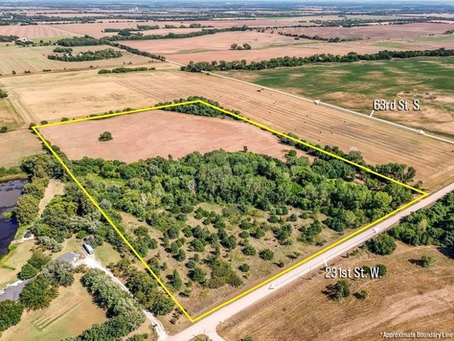 22 8 / Acres S 231st St W and 63rd St, Viola, KS 67149