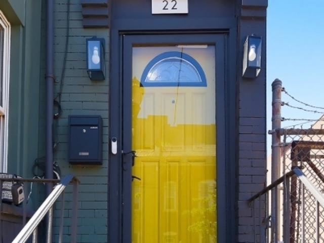 22 8Th Ave