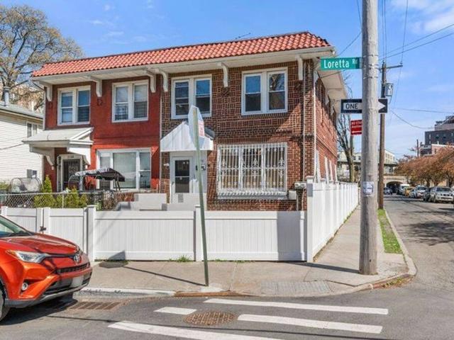22 02 Loretta Rd, Far Rockaway, NY 11691