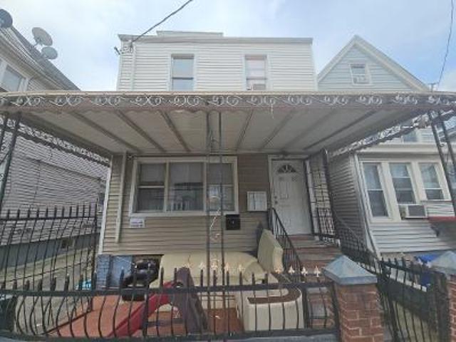 22 105th St