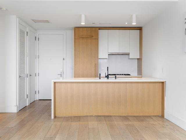 22 18 Jackson Avenue, Queens, NY