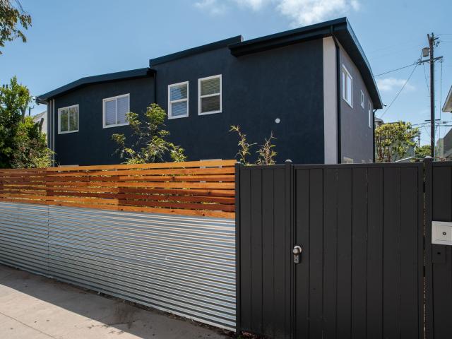 22 19th Ave
