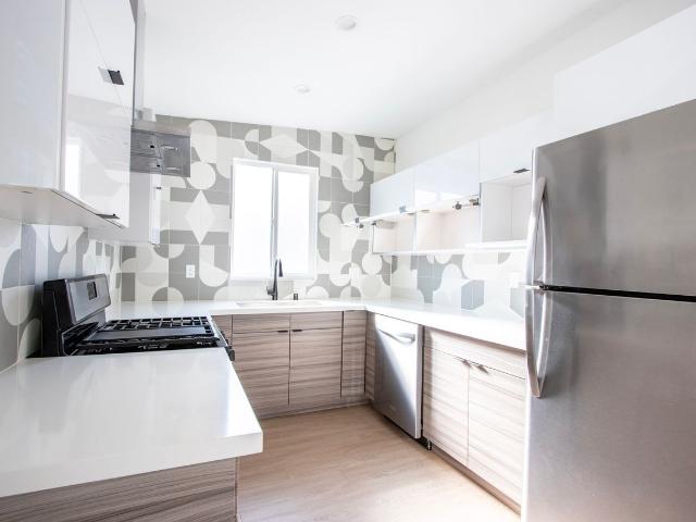22 19th Ave. 2 Bedroom Apartment for Rent at 22 19th Ave, Los Angeles, CA 90291 Venice