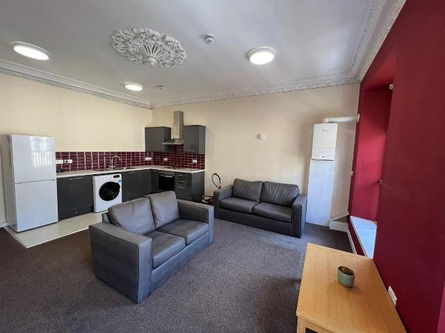 2/2, 1 Albert Square Meadowside, Dundee DD1, 3 bed flat to rent, £1,275 pcm | PrimeLocation