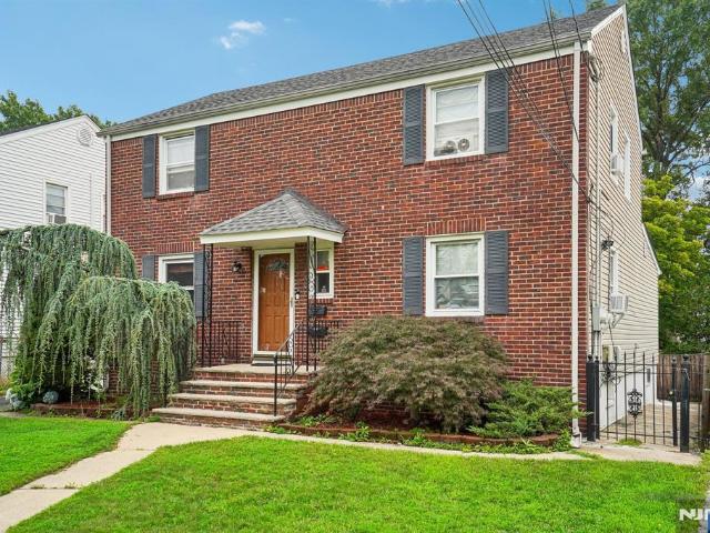 22 1st Street