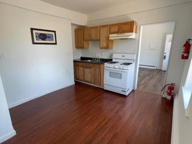 22 24 N Main St
