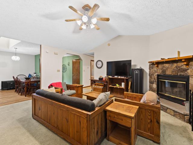 22 tanglewood rd