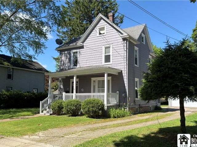 22 Tew St, Jamestown, NY 14701
