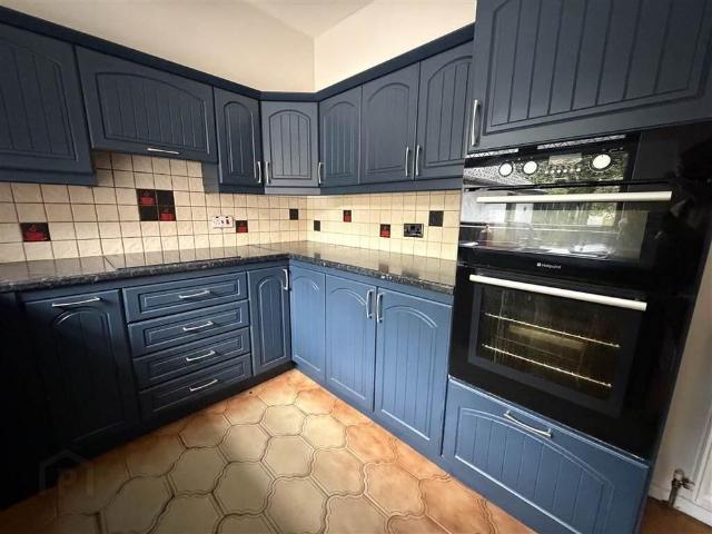 22 The Hawthorns, Belfast, BT10 0NB