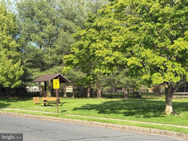22 Tomahawk Drive
