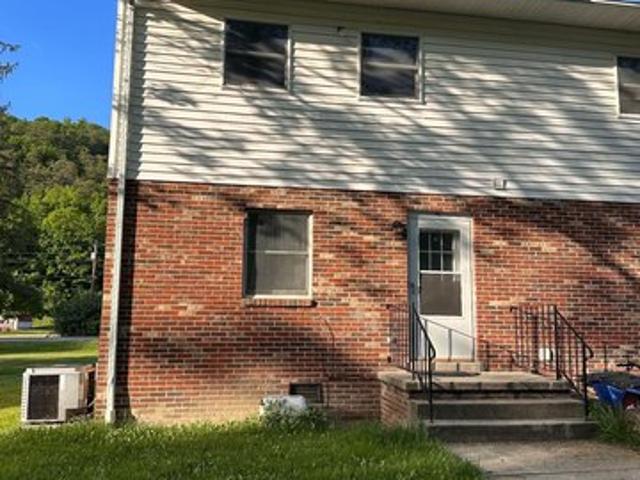 22 Townhouse Ln Unit 5, Brandywine, WV 26802