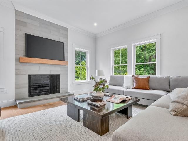 22 Tyler Rd, Lexington, MA 02420 | MLS #73547
