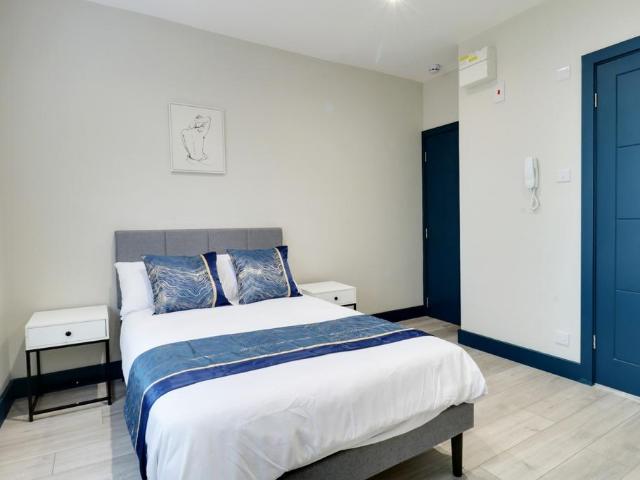 22 Verdant Lane, Greater London SE6 Studio to rent £1,025 pcm £237 pw