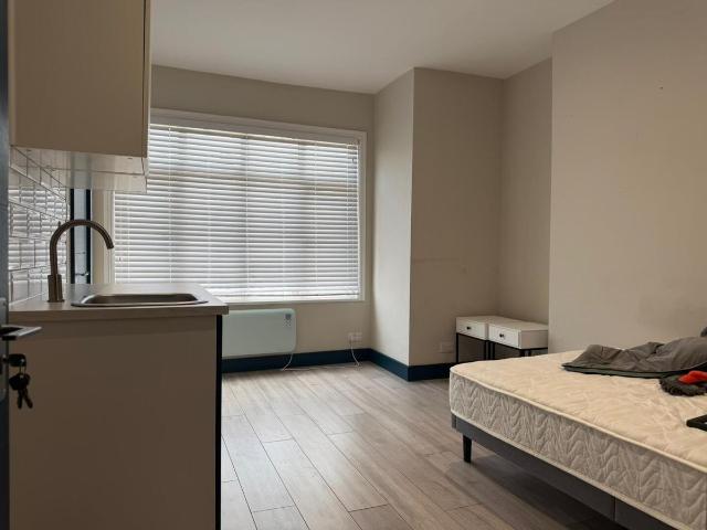 22 Verdant Lane, London SE6, 1 bed terraced house to rent, £1,300 pcm | PrimeLocation