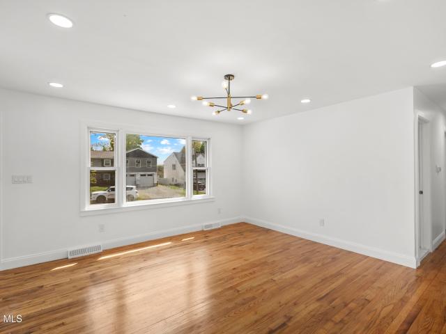 22 Verdi Boulevard