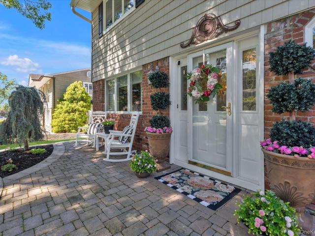 22 Villa Lane