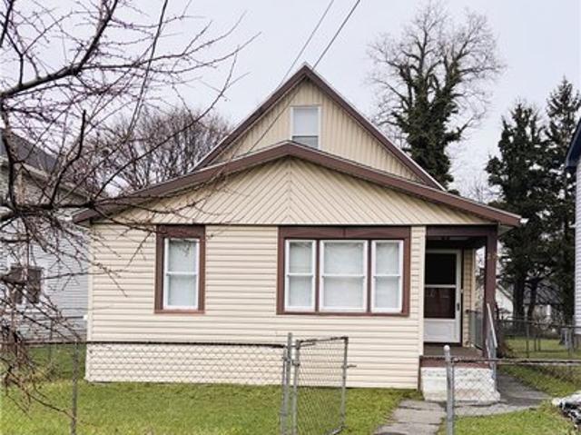 22 Vose St, Rochester, NY 14605