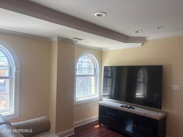 22 W Front Street Unit 201