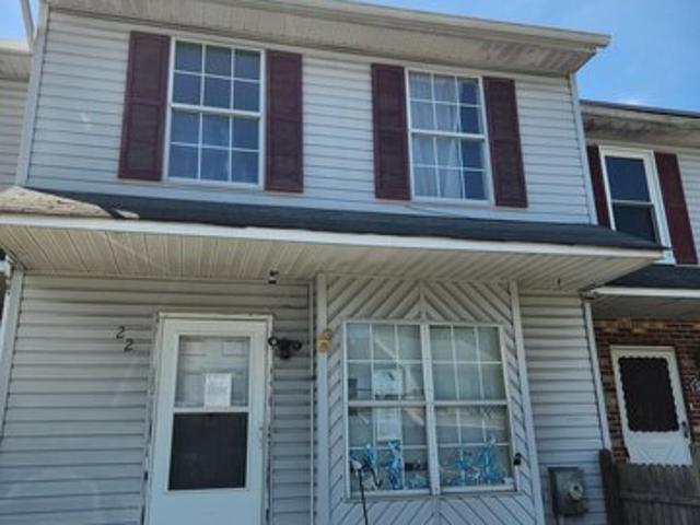 22 W Perpen Ct, Newark, DE 19702