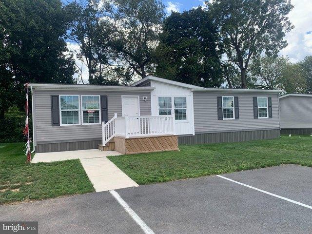 22 W Willow St, Palmyra, PA 17078
