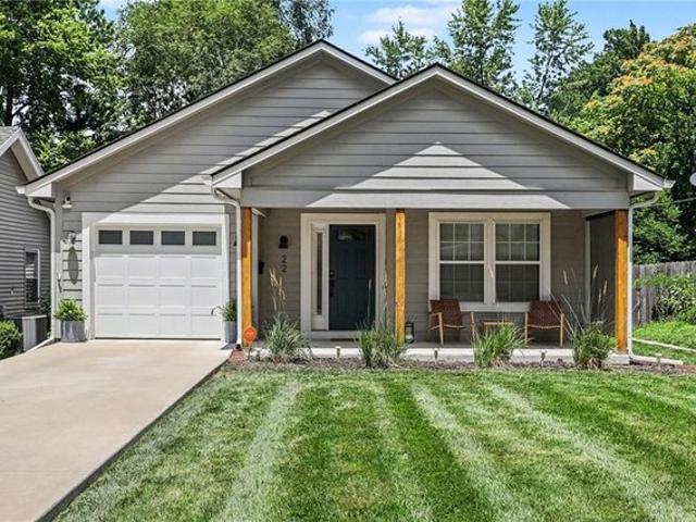 22 W 78th Ter, Kansas City, MO 64114