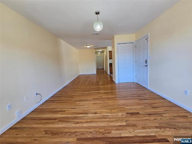 22 Wakeman Avenue # 2nd fl