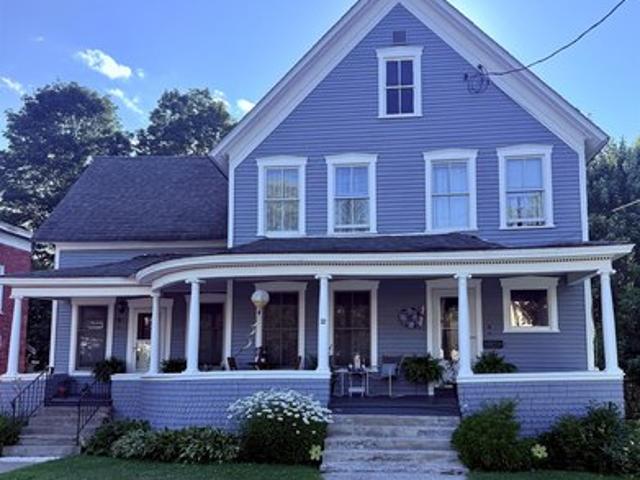 22 Waverly St, Potsdam, NY 13676
