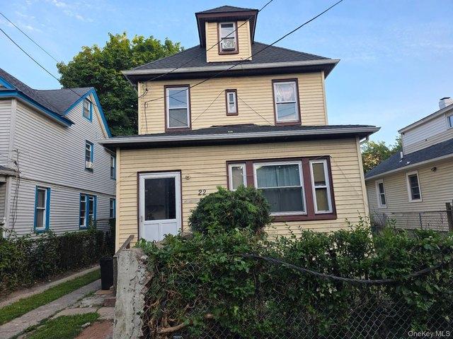 22 Webb Ave, Hempstead, NY 11550