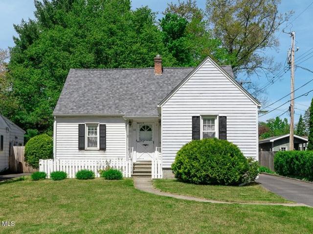 22 Westlyn Ct, Guilderland, NY 12203