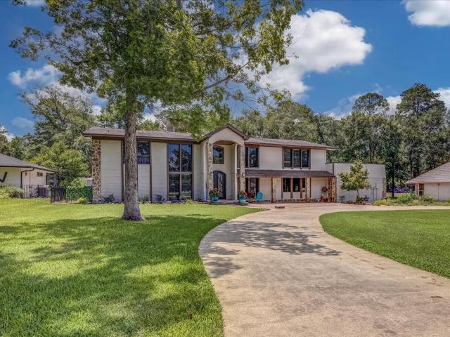 22 Winged Foot Drive