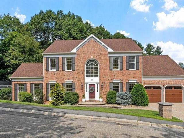 22 Wild Rose Dr, North Andover, MA 01845