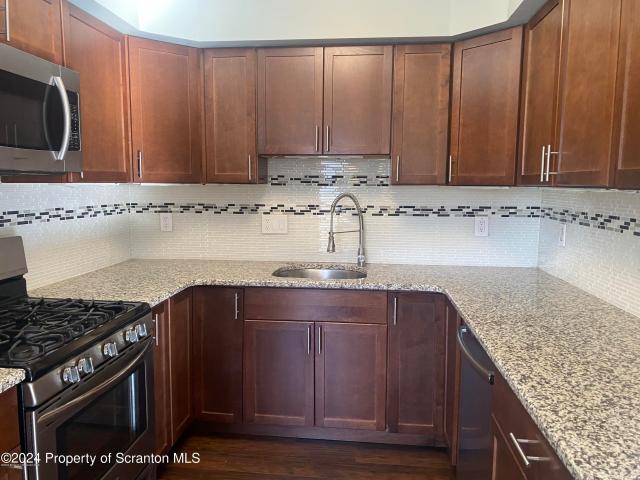 22 Abington Gardens Drive