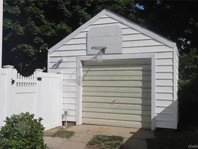 22 Alice Street