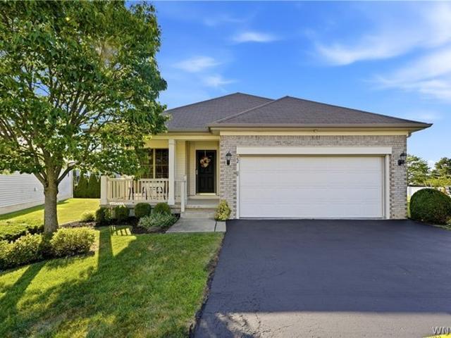 22 Allie Ln, Hamburg, NY 14075