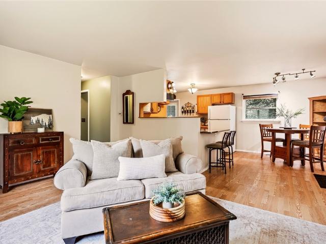 22 Alpine Way