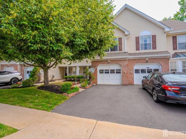 22 Amy Dr, North Brunswick, NJ 08902