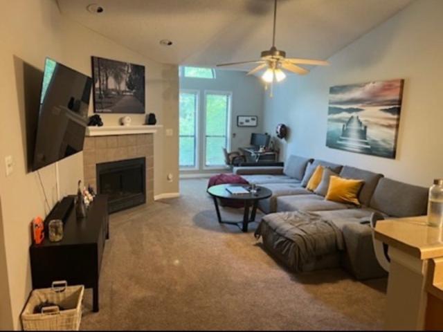 2/2 Apartment by Sandy Springs / Buckhead area