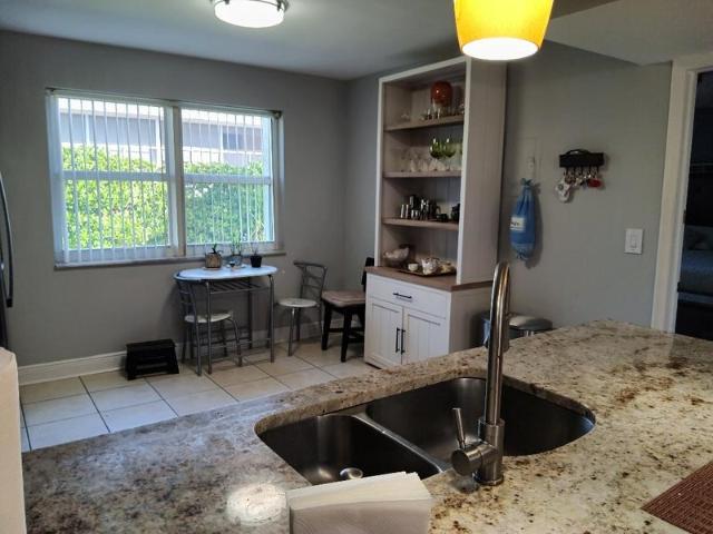 2/2 APARTAMENT FOR RENT $2,400 MONTHLY