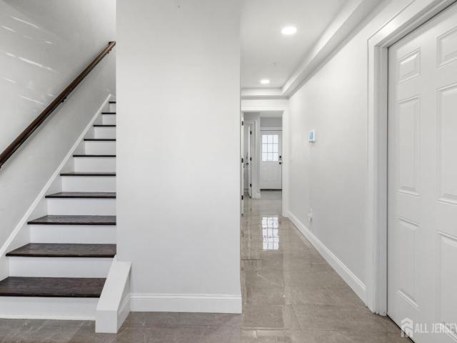 22 Arcadia Place B