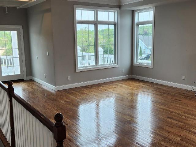 22 Bayville Avenue