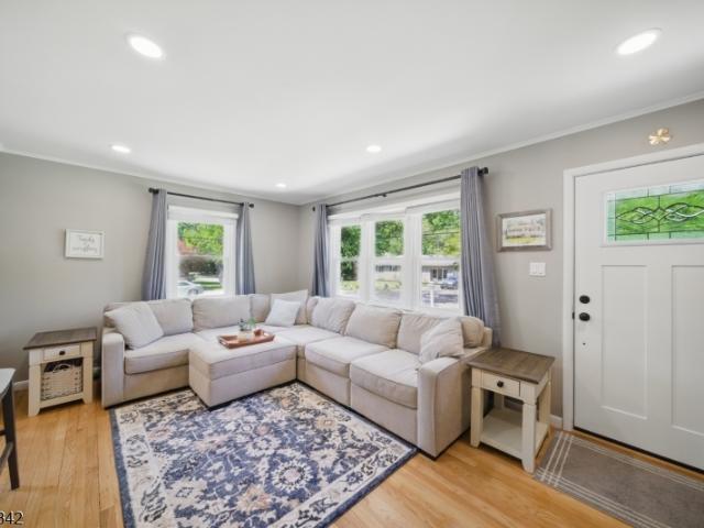 22 Beaver Brook Lane