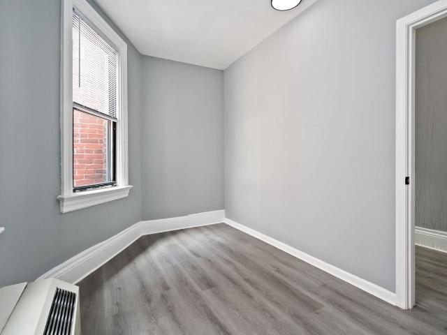 22 Bedford Square 2 Bedroom Apartment for Rent at 22 Bedford Sq, Pittsburgh, PA 15203 Southside Flats