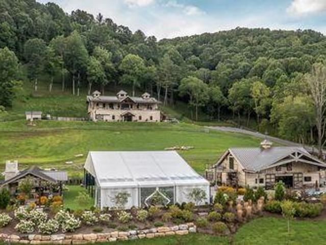 22 bedroom, Sugar Grove NC 28679 101118640