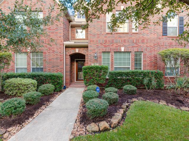 22 Bettina Ln, The Woodlands, TX 77382 | MLS #5869 | Compass