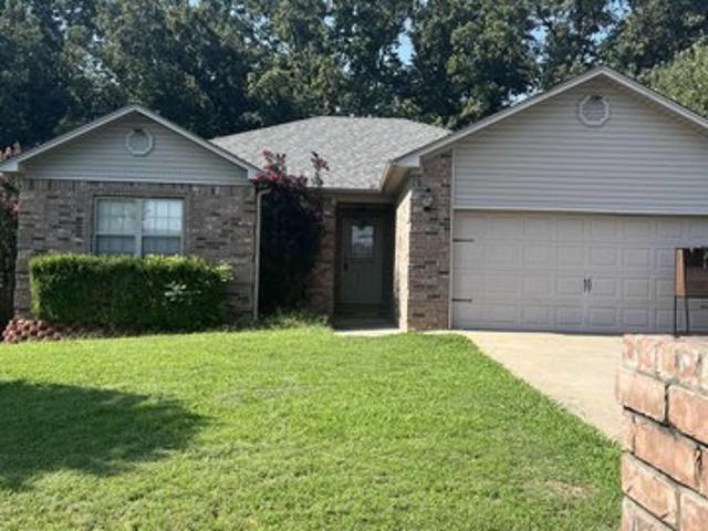 22 Birchwood Dr, Ward, AR 72176