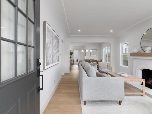 22 Boundary St