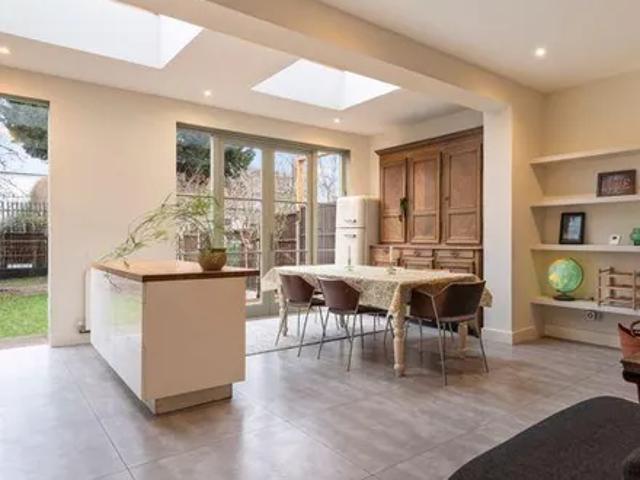 22 Bramston Road, Willesden Green, London, NW10 5TU, United Kingdom | 4 bed duplex for rent #140657662 | Rentberry