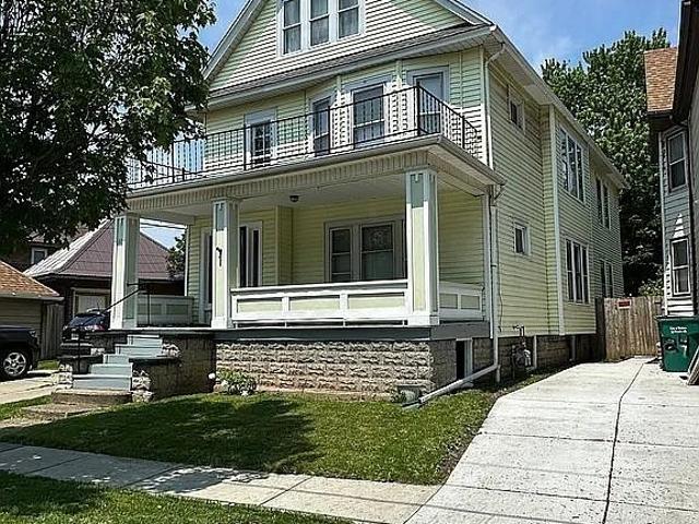 22 Briggs Avenue