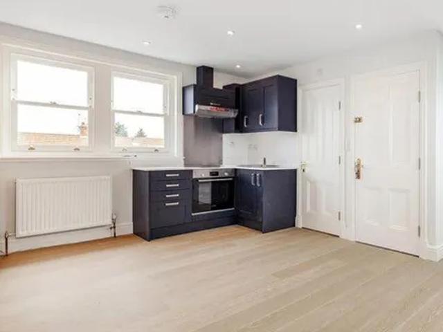 22 Byron Avenue, London, KT3 6EY, United Kingdom | Studio apartment for rent #140399847 | Rentberry