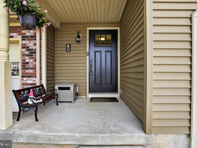 22 Canterbury Court